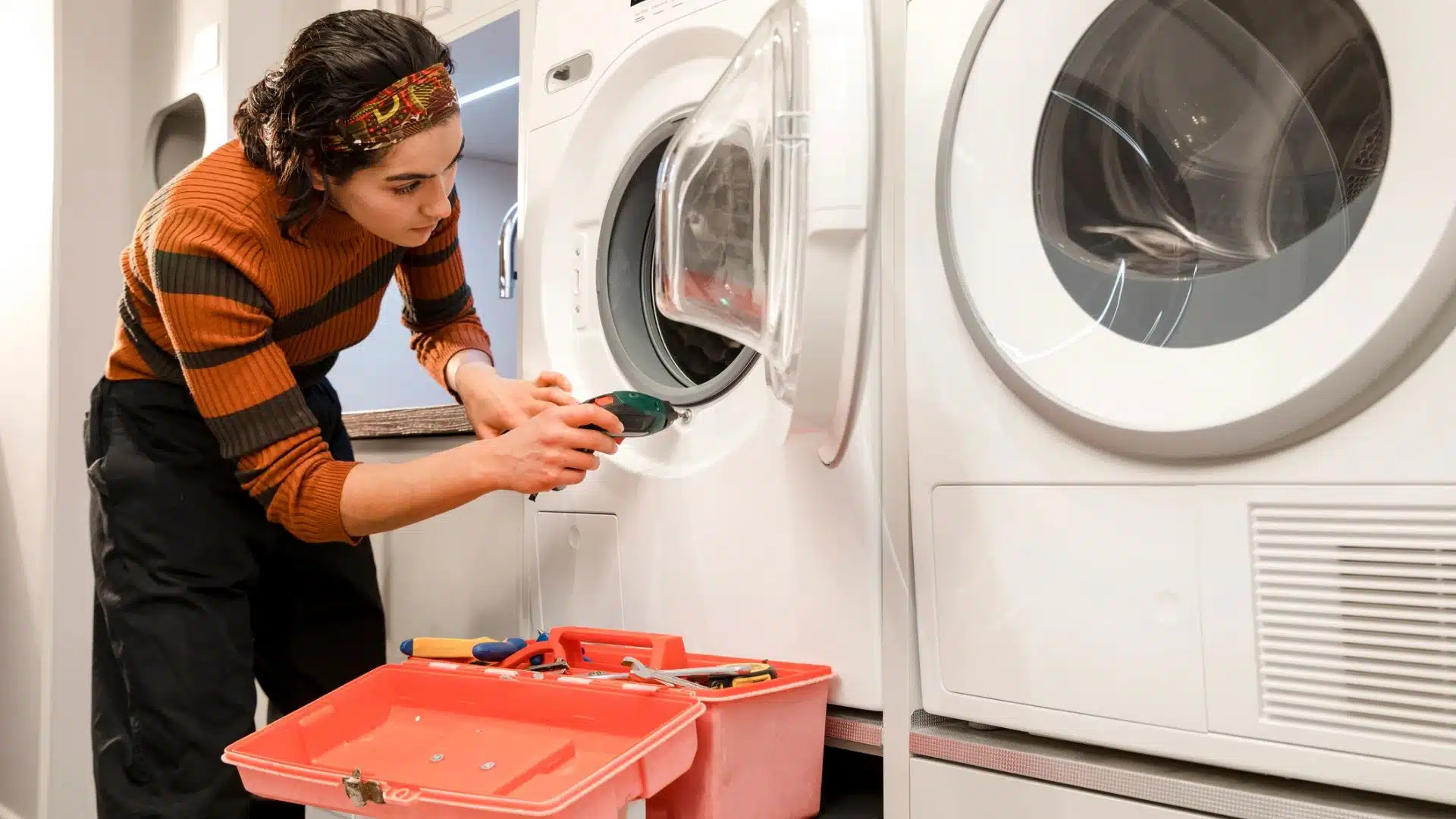 Efficient Solutions: Washing Machine Repair Service for Your Home